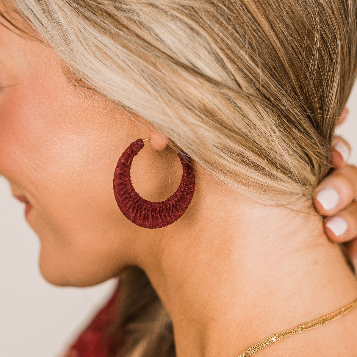 Sweet Satisfaction Suede Hoop Earrings- Wine – The Pulse Boutique
