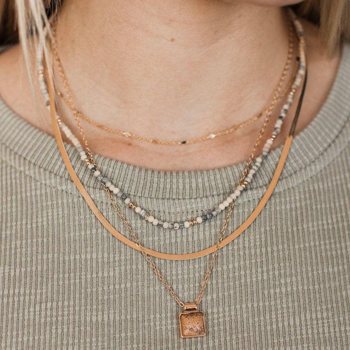 Live Up To It 3-Tier Gold Necklace- Natural – The Pulse Boutique