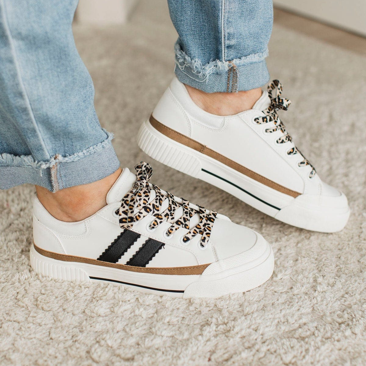 Corky's That's Her Sneakers- Black – The Pulse Boutique