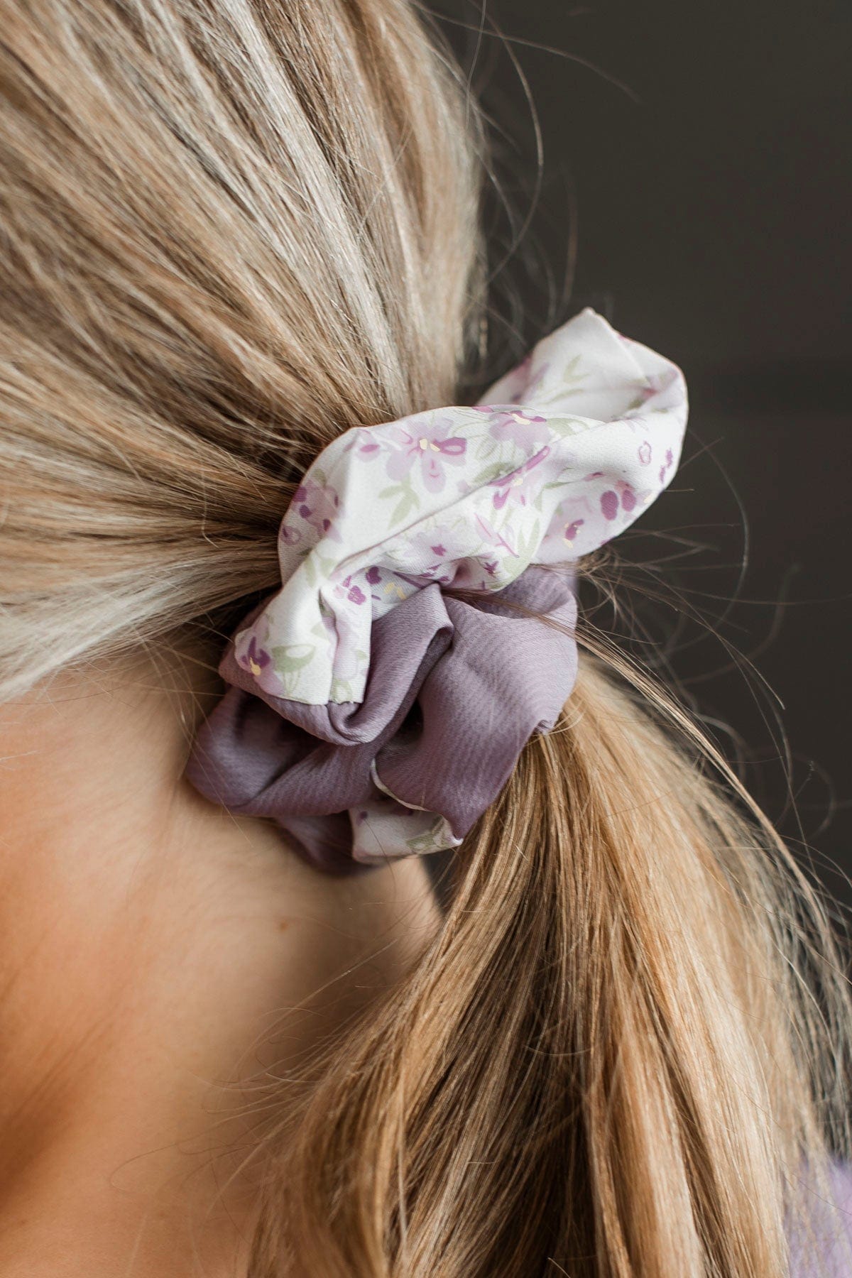 Feel The Petals Floral Scrunchie- Lavender – The Pulse Boutique
