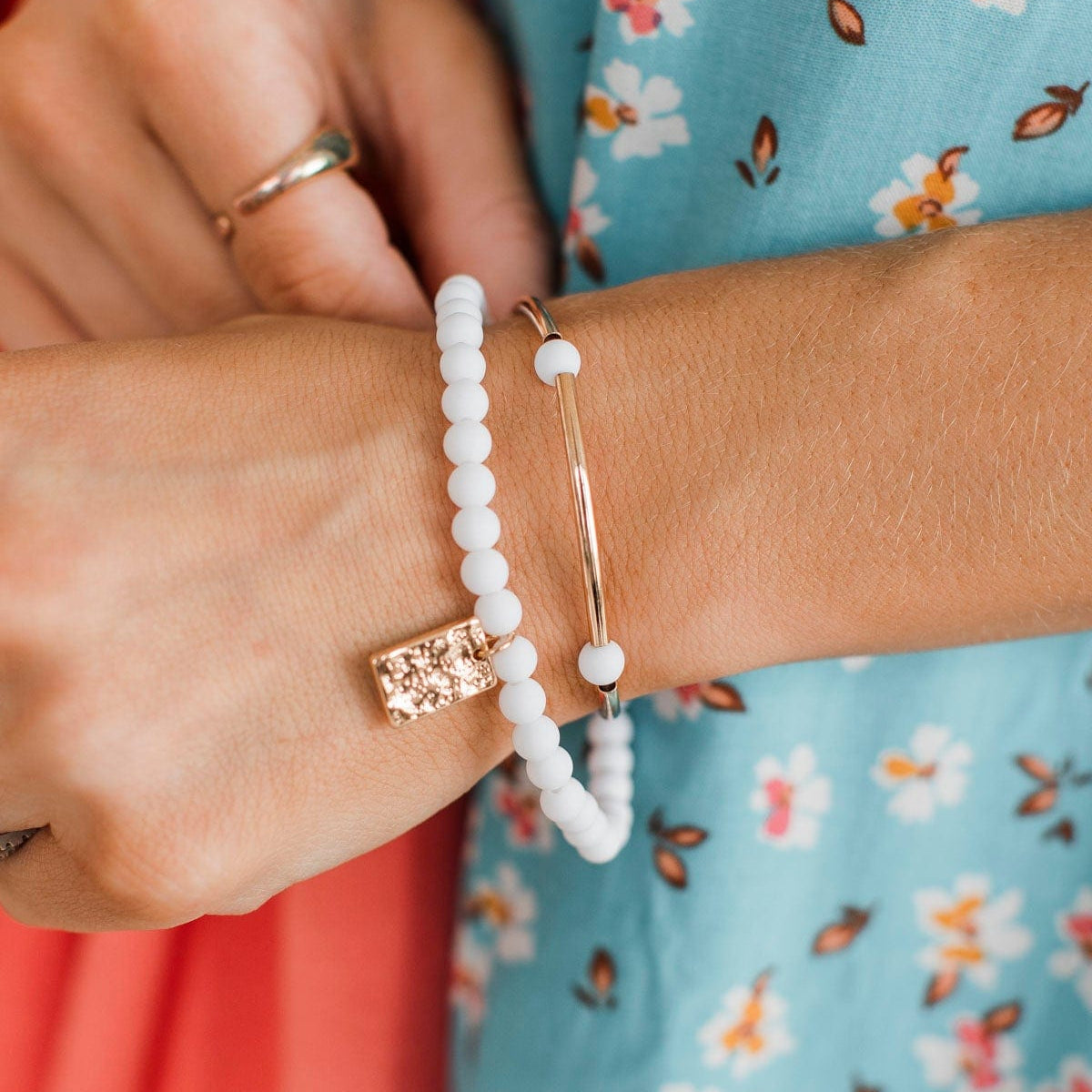 Stylish Situation Beaded Bracelet- White – The Pulse Boutique