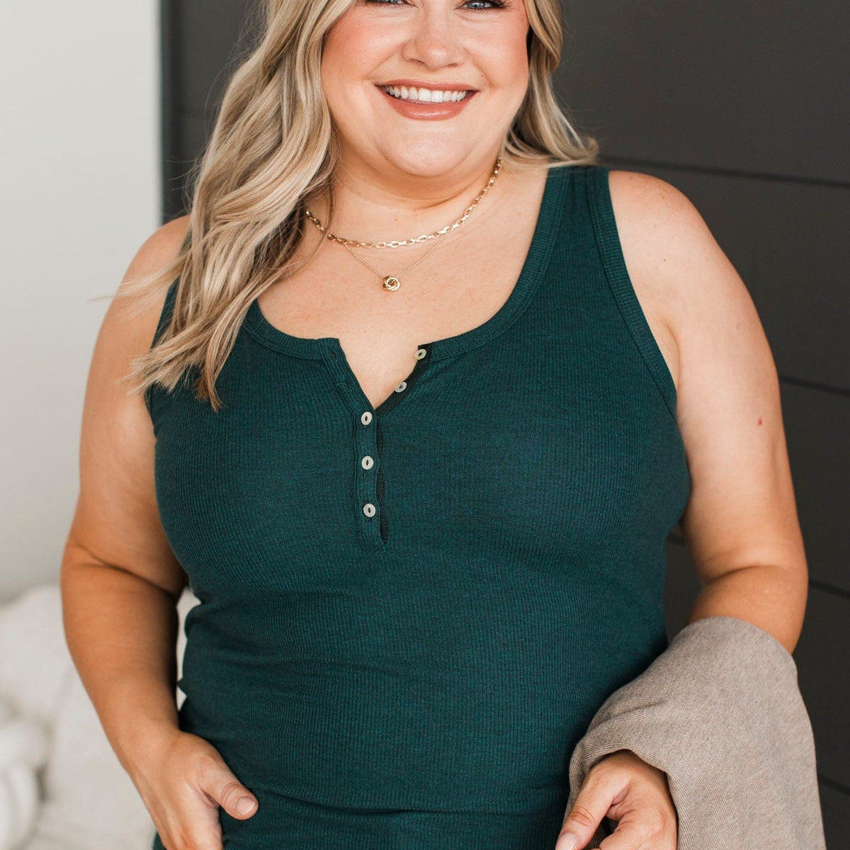 Bound To Be Beautiful Henley Tank Top- Hunter Green – The Pulse Boutique