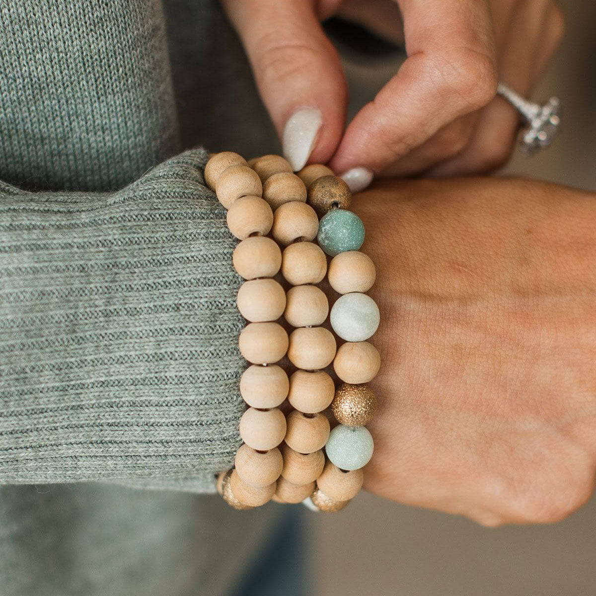 Luxurious Color Beaded Bracelet Set- Natural & Mint – The Pulse Boutique