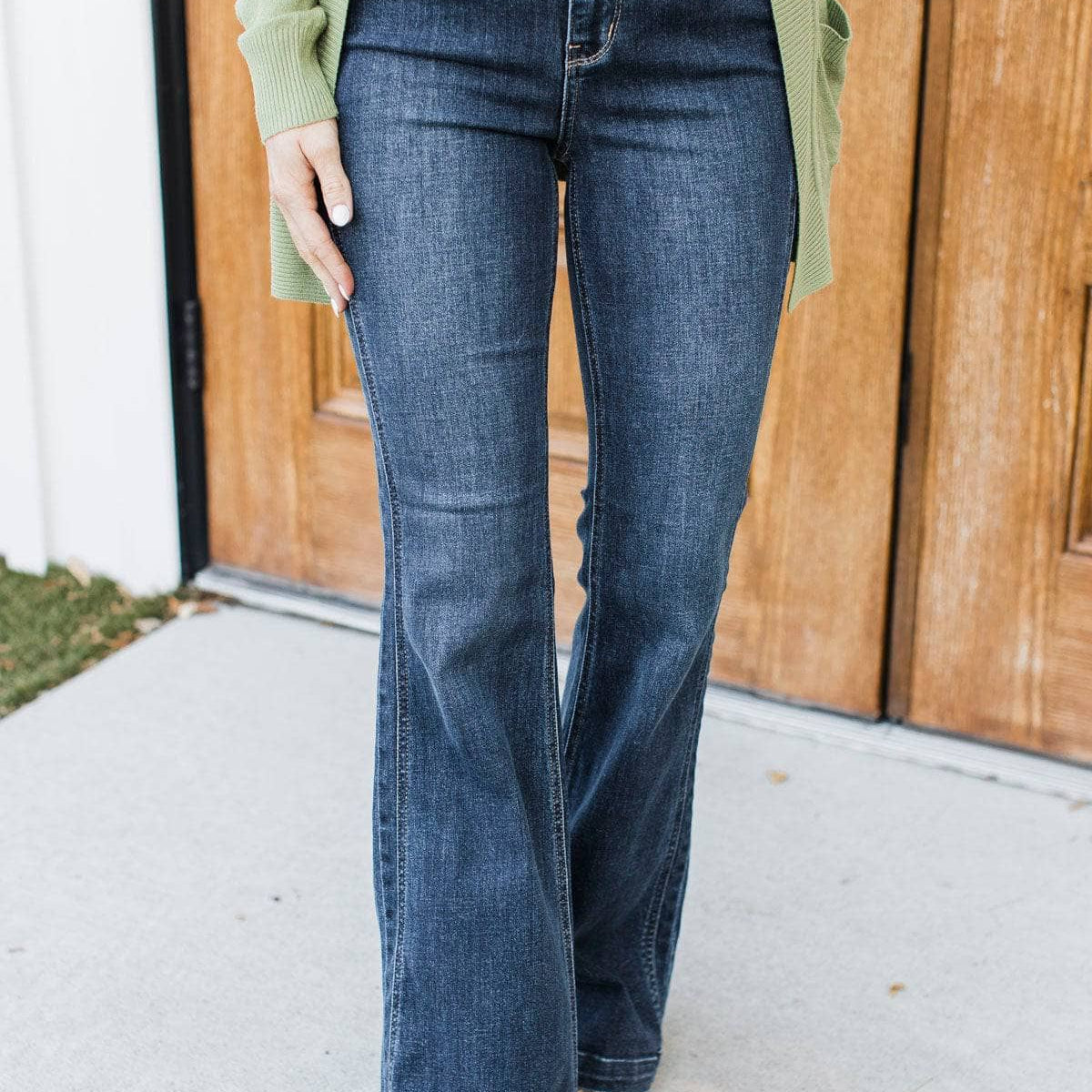 Judy Blue Flare Jeans- Venus Wash – The Pulse Boutique