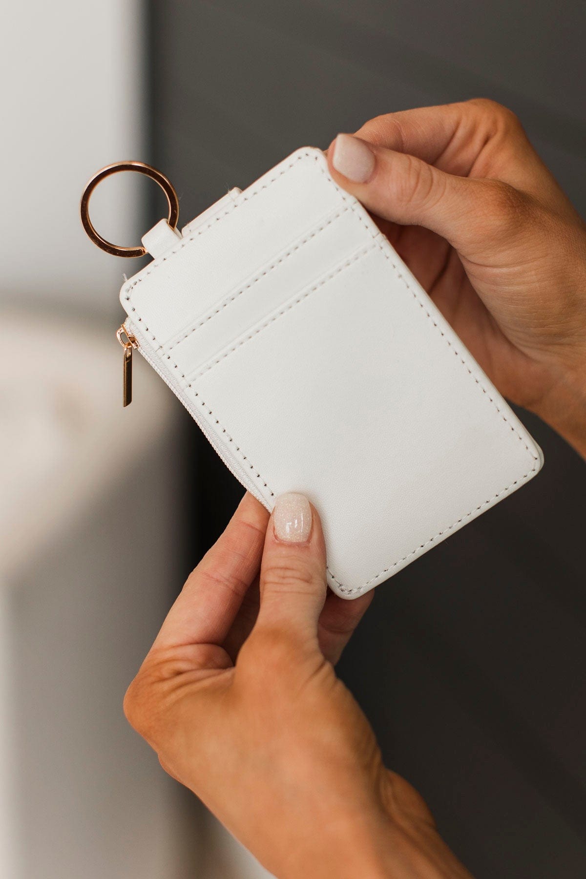 The Darling Effect Keychain Card Wallet- White – The Pulse Boutique