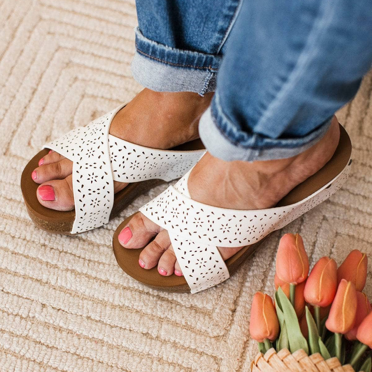 Very G Capri Sandals- White – The Pulse Boutique