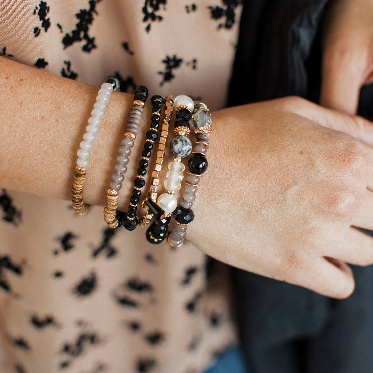 Dazzling Smiles Stackable Bracelet Set- Black – The Pulse Boutique