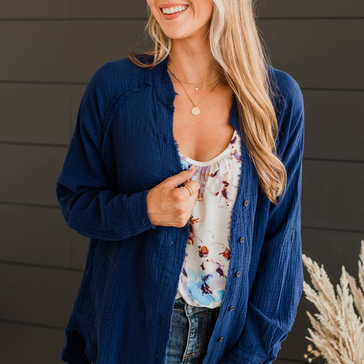 All Around Amazed Button Top- Navy – The Pulse Boutique