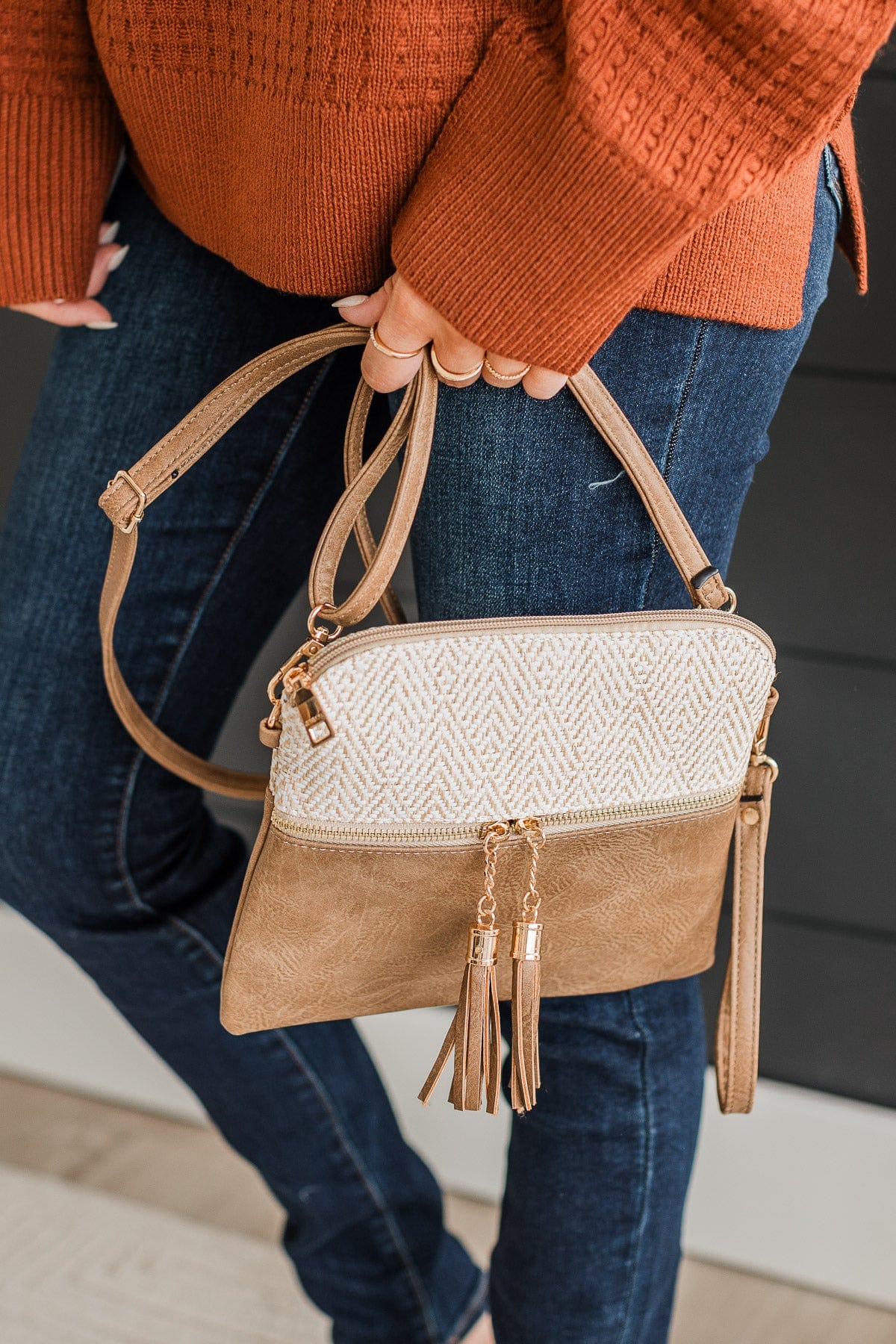 Call Me Chic Crossbody Purse- Tan – The Pulse Boutique