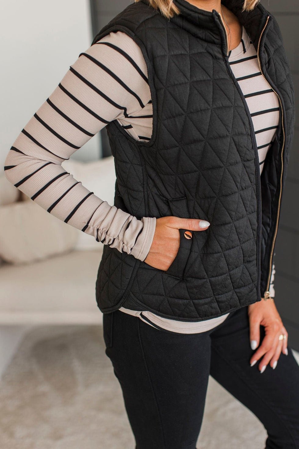 Beyond Comparison Puffer Vest- Black – The Pulse Boutique