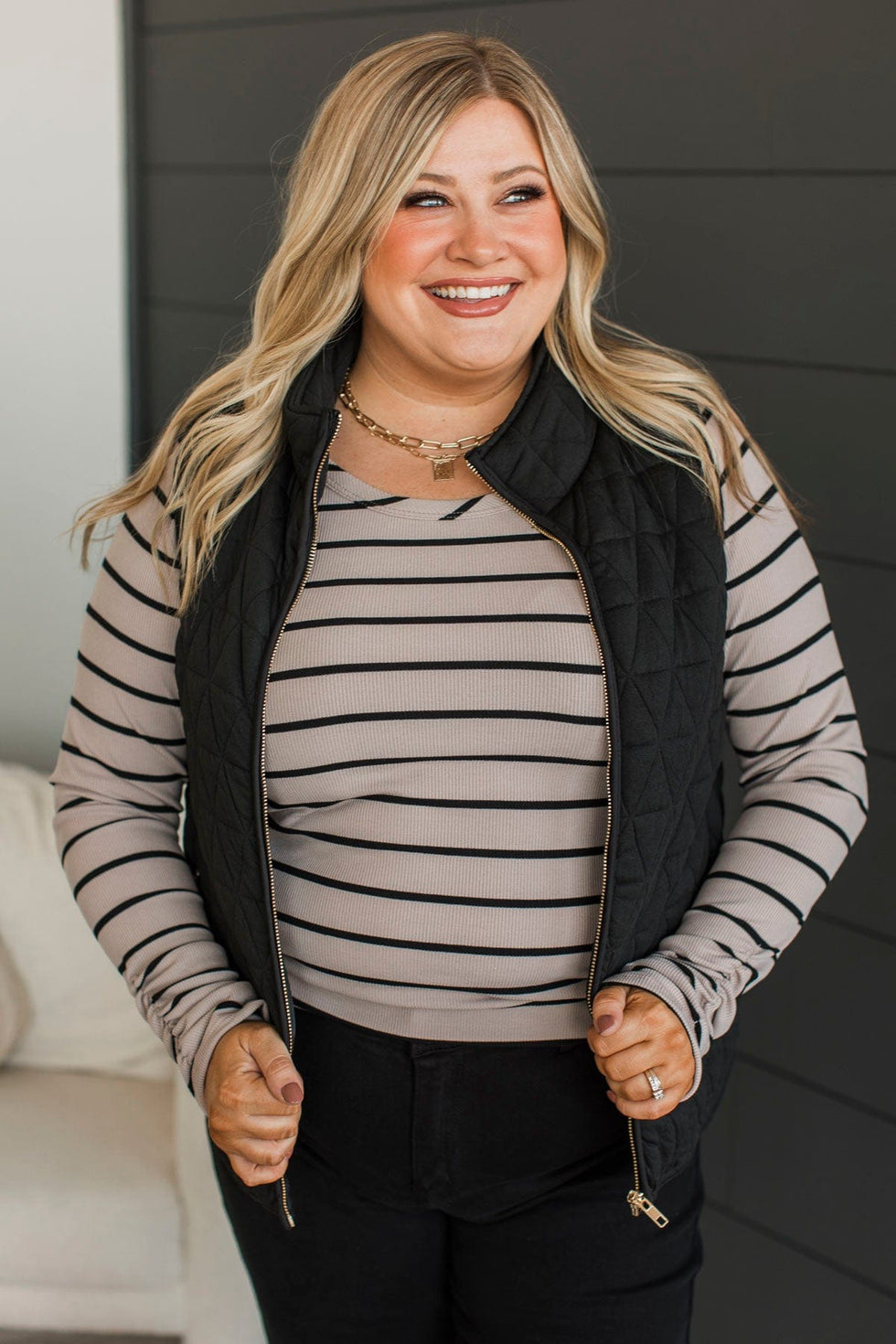 Beyond Comparison Puffer Vest- Black – The Pulse Boutique