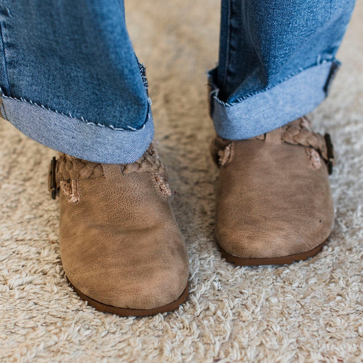 Very G Iris Braided Mules- Beige – The Pulse Boutique