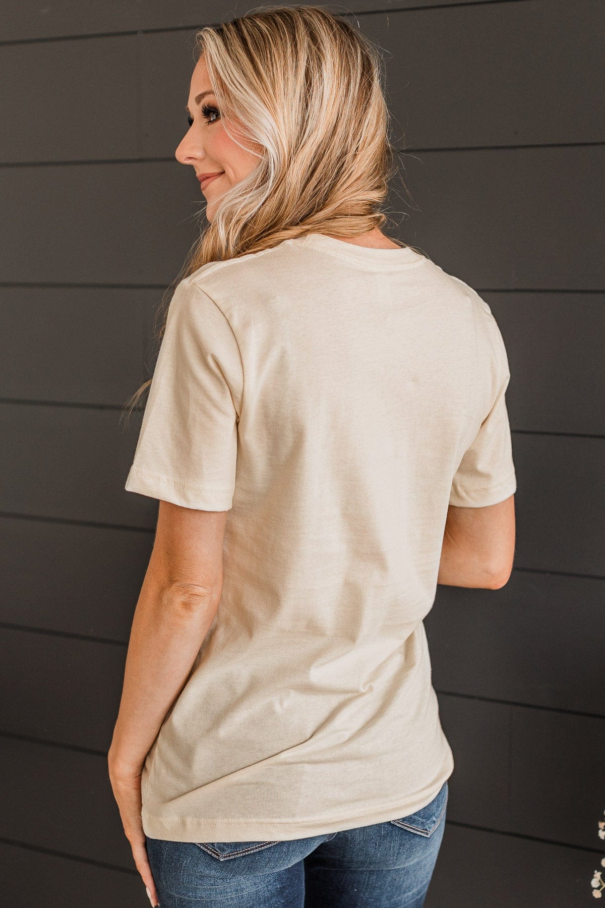 "Hand Picked Farm Fresh Pumpkins" Graphic Tee- Cream – The Pulse Boutique