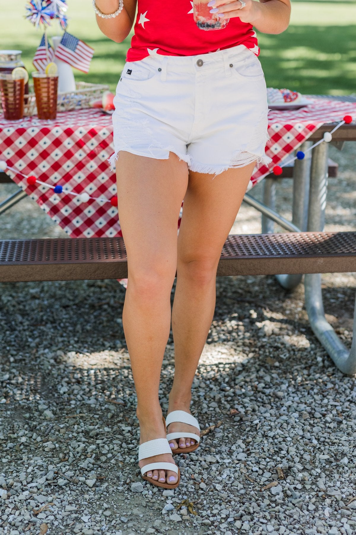 KanCan Light Distressed Shorts- Valery Wash – The Pulse Boutique
