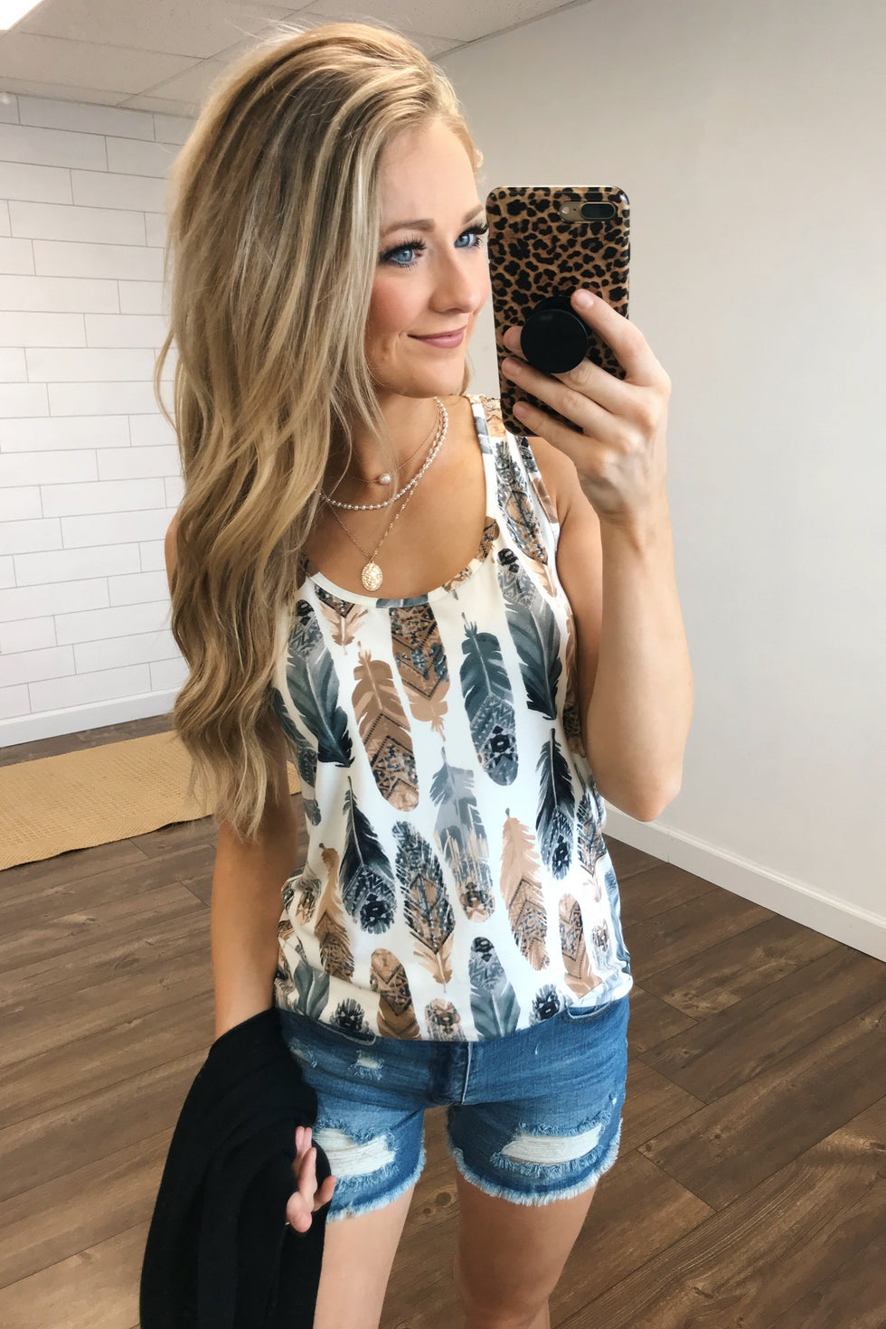 Catching Dreams Aztec Feather Tank Top- Black & Brown – The Pulse Boutique