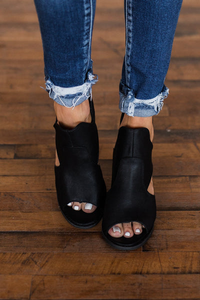 Very G Hollyridge Peep Toe Wedges- Black – The Pulse Boutique