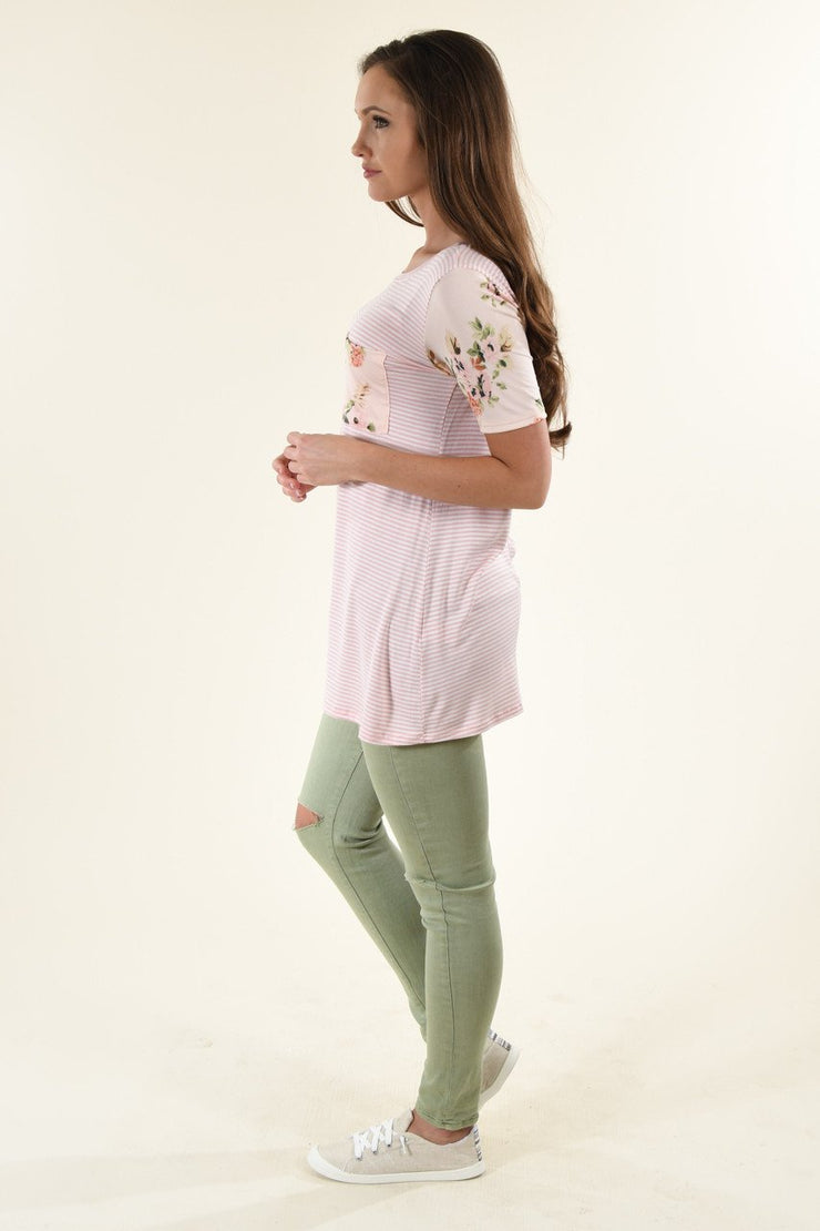 Peach & Pink Floral Pocket Top – The Pulse Boutique