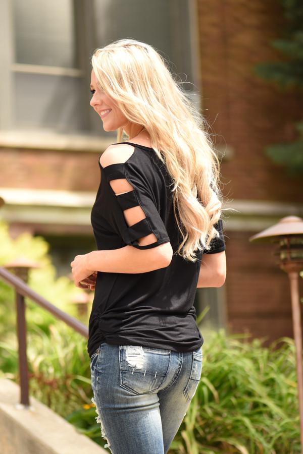 Give'm The Cold Shoulder ~ Black – The Pulse Boutique