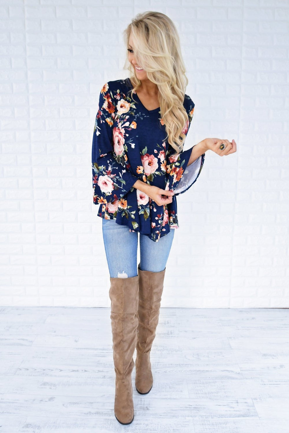 Southern Belle Floral Top ~ Navy – The Pulse Boutique