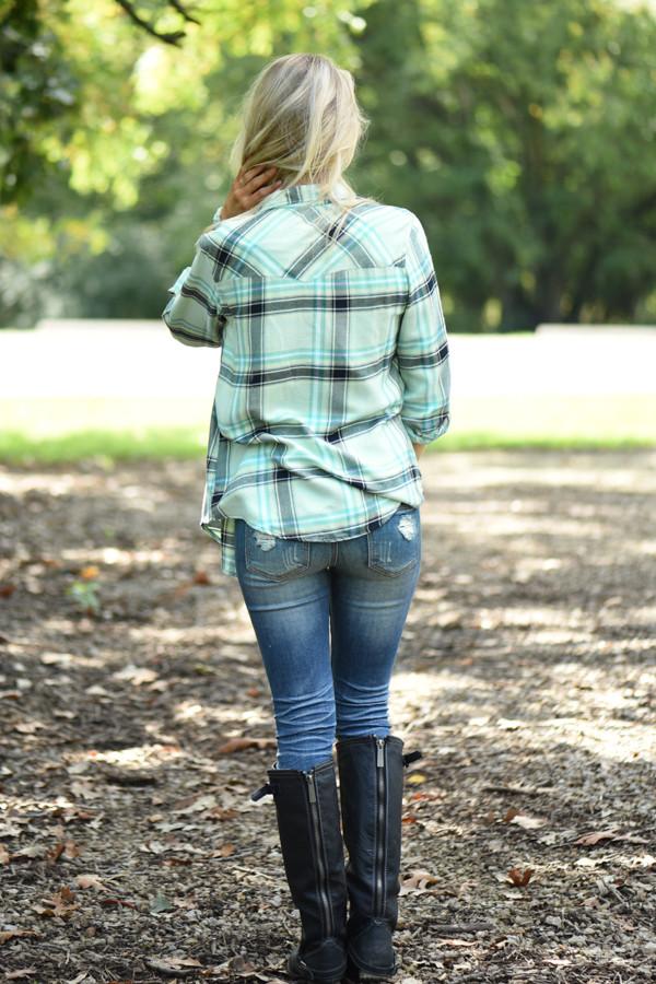 Traditional Black & Mint Flannel Top – The Pulse Boutique