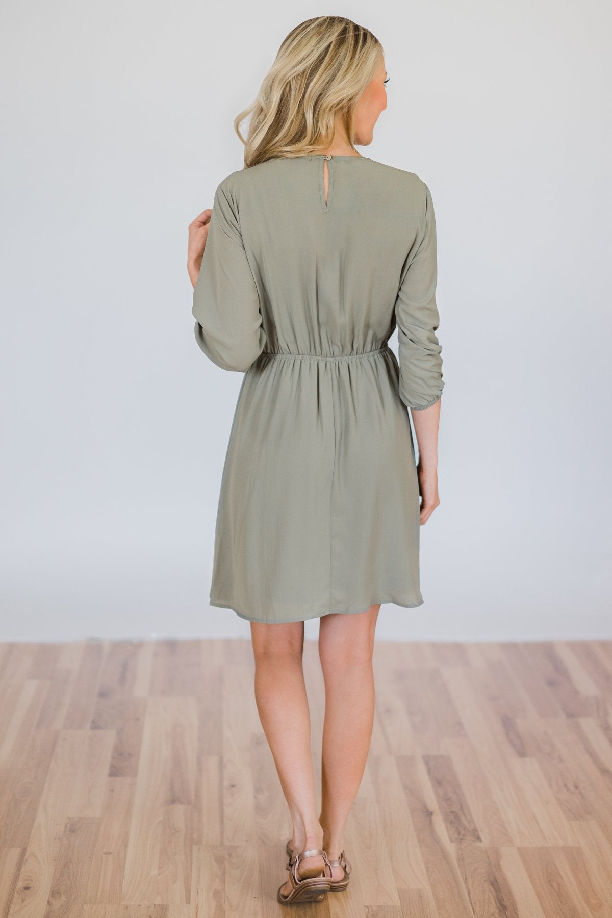 Calling Dibs Knot Dress- Sage Green – The Pulse Boutique