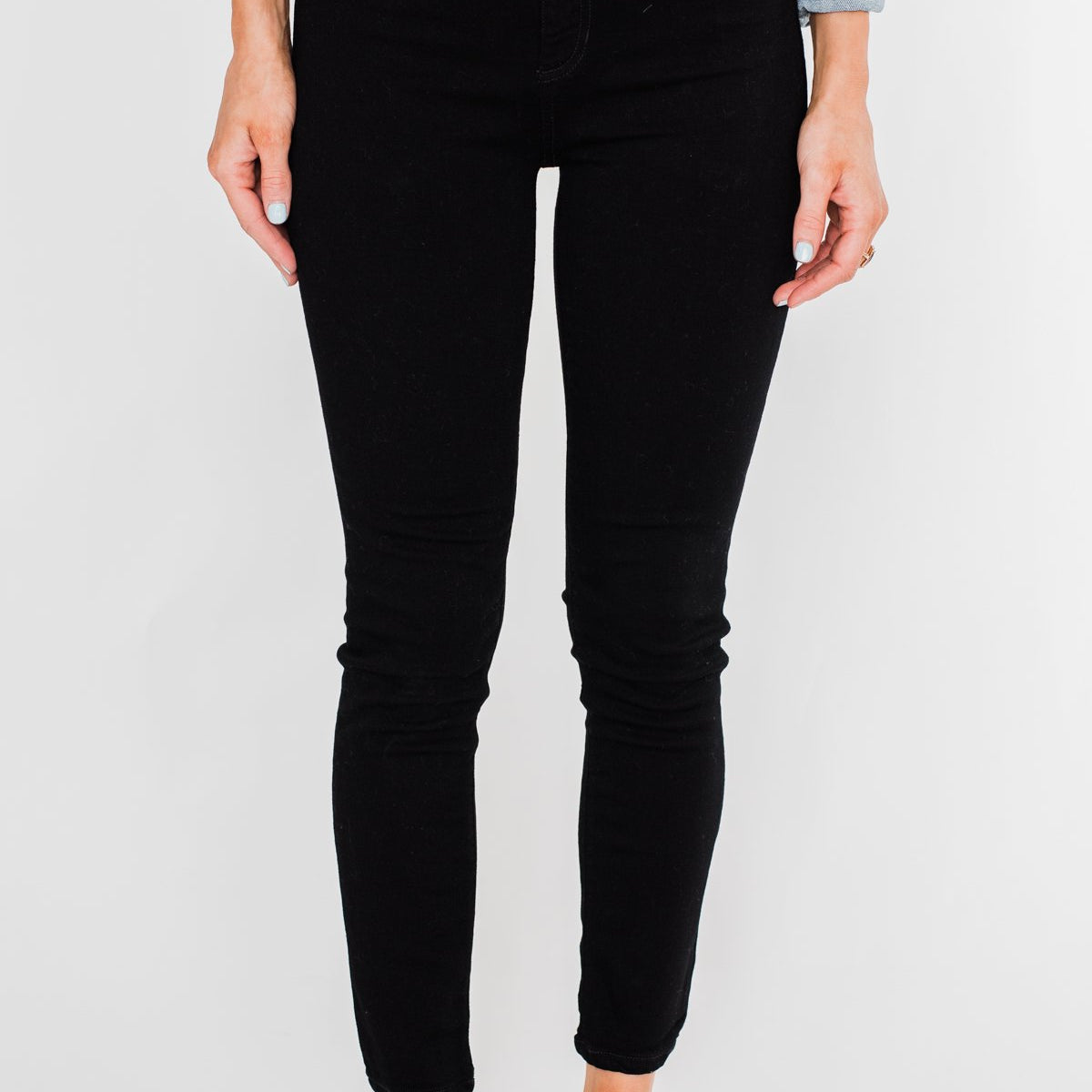 Sneak Peek Non-Distressed Jeans- Black – The Pulse Boutique