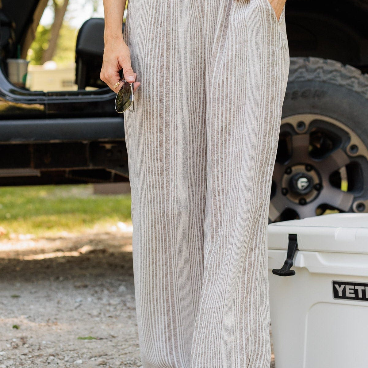 Making Ripples Striped Wide Leg Pants- Taupe – The Pulse Boutique
