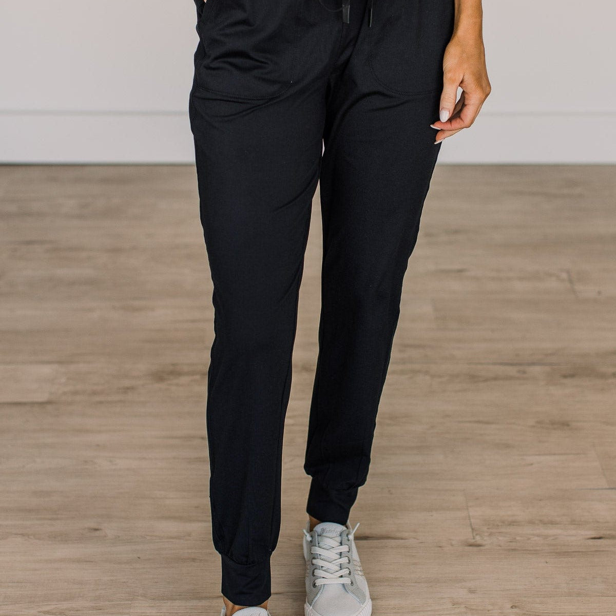 Thread & Supply Wander Around Town Joggers- Black – The Pulse Boutique