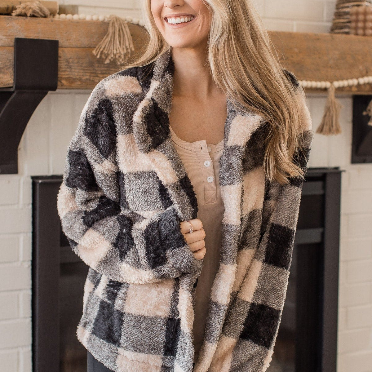 Ambitious Feelings Plaid Sherpa Jacket- Black & Tan – The Pulse Boutique
