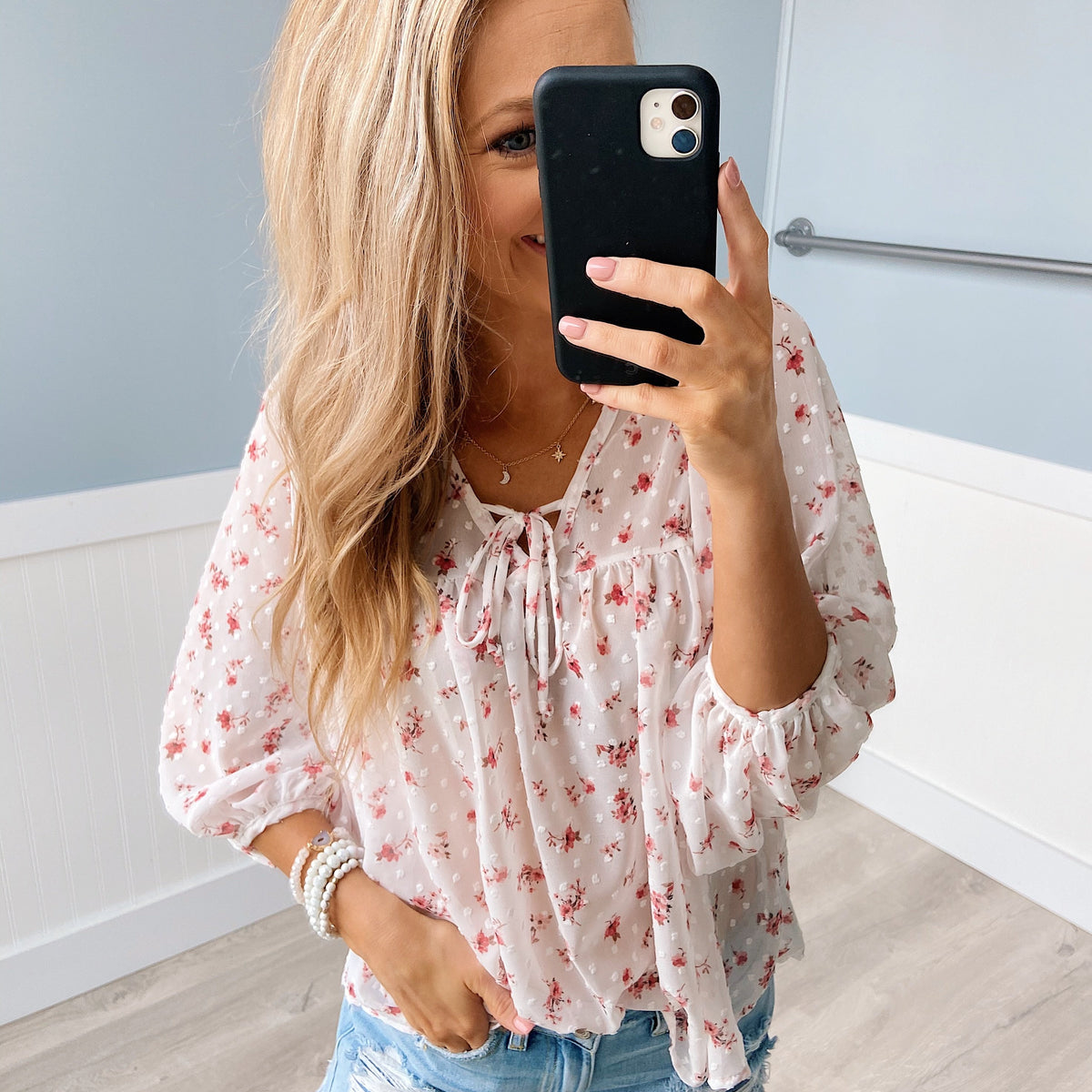 Love At First Sight Floral Blouse- Ivory – The Pulse Boutique